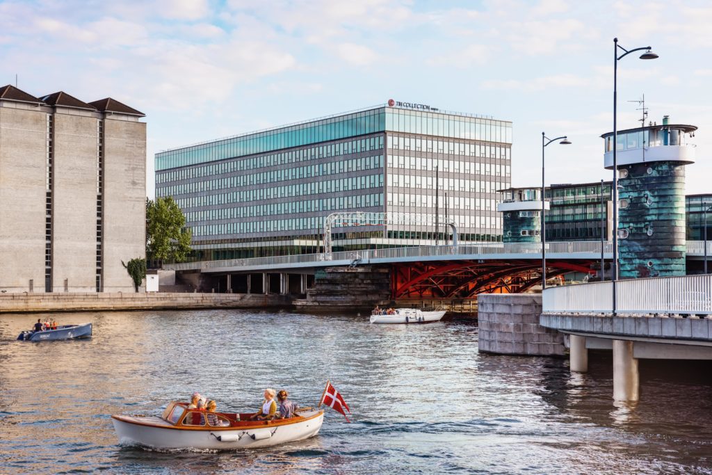 NH Hotel Group inaugura il suo primo hotel 5 stelle a Copenaghen ...